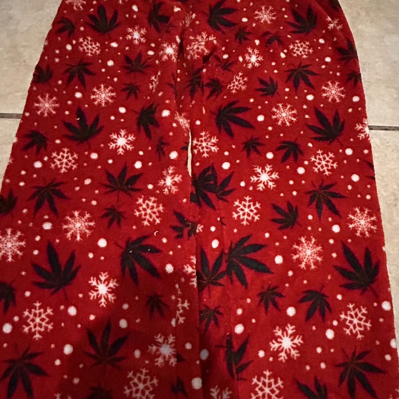 Rue 21 weed christmas... - Depop