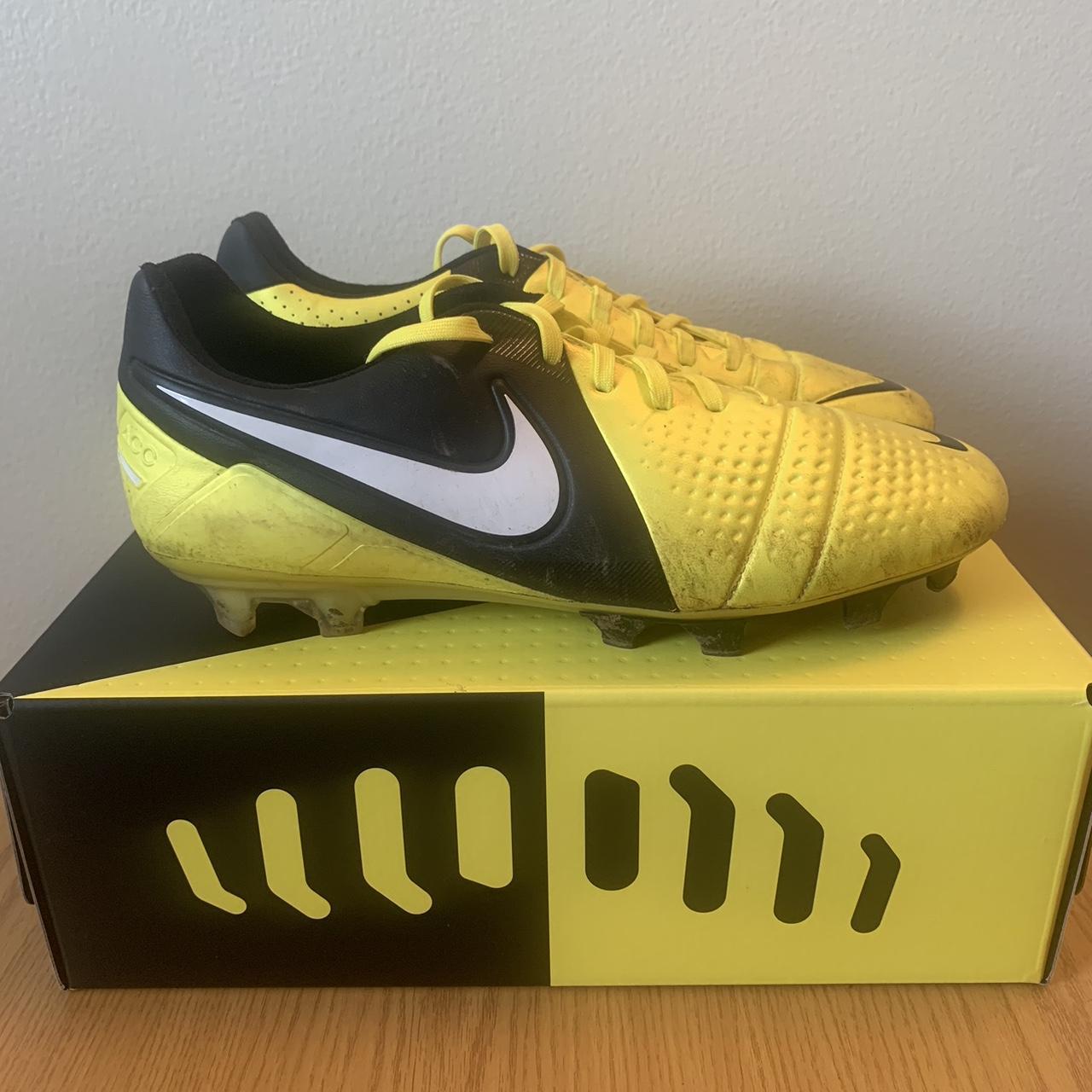 Nike CTR360 maestri III soccer cleats - Depop