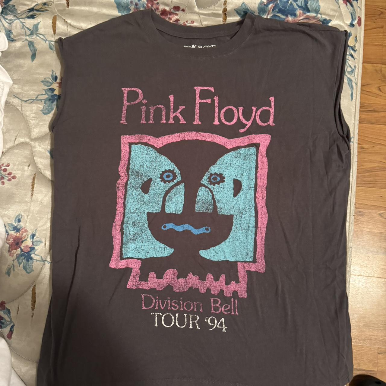 Pink Floyd Cut off sleeve shirt Thrifted Size L... - Depop