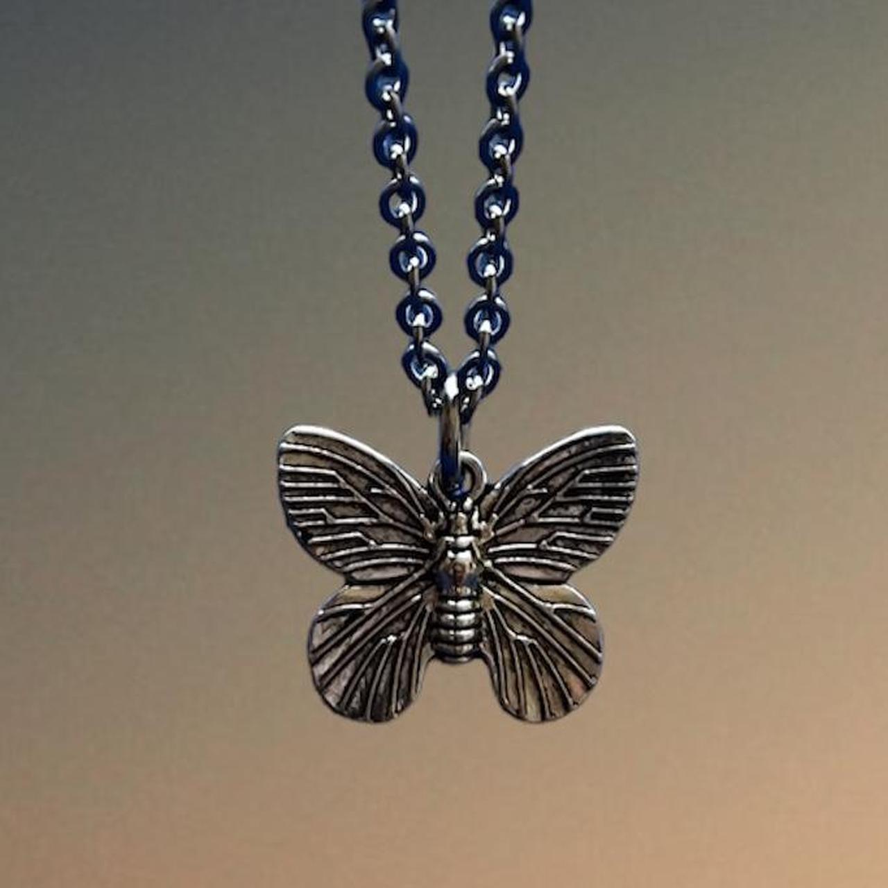 „Butterfly Chain“ 🦋 Size: ~ 46cm Material: stainless... - Depop