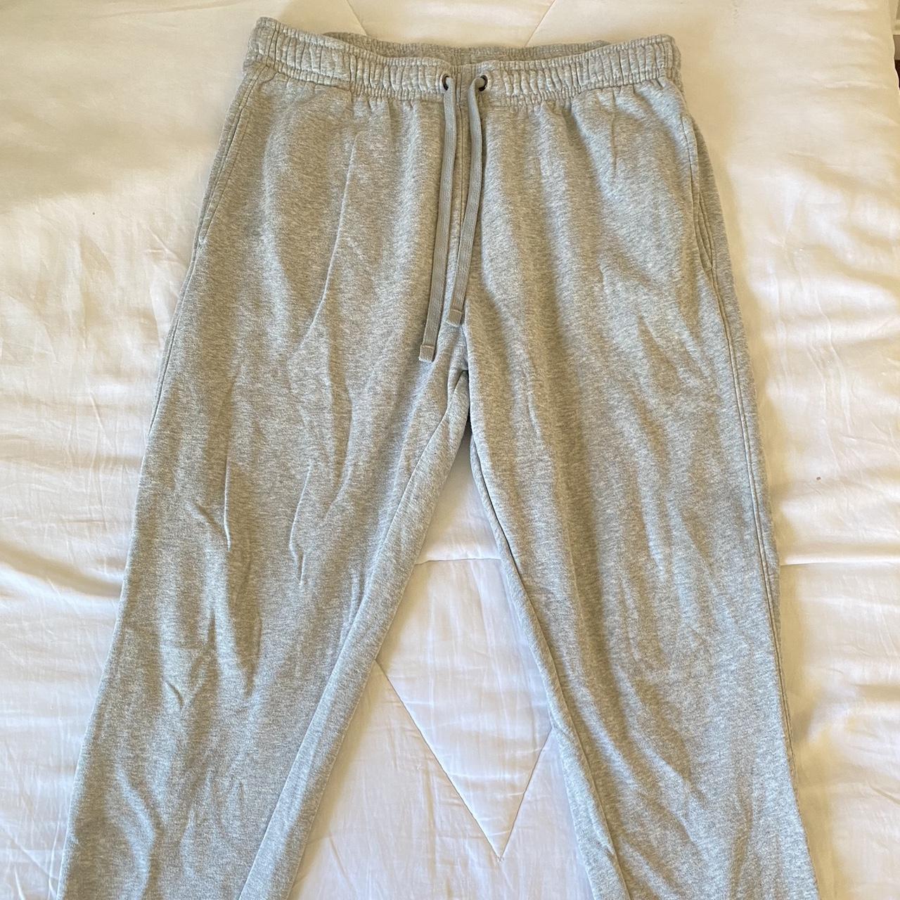size large goodfellow sweatpants in great condition!! - Depop