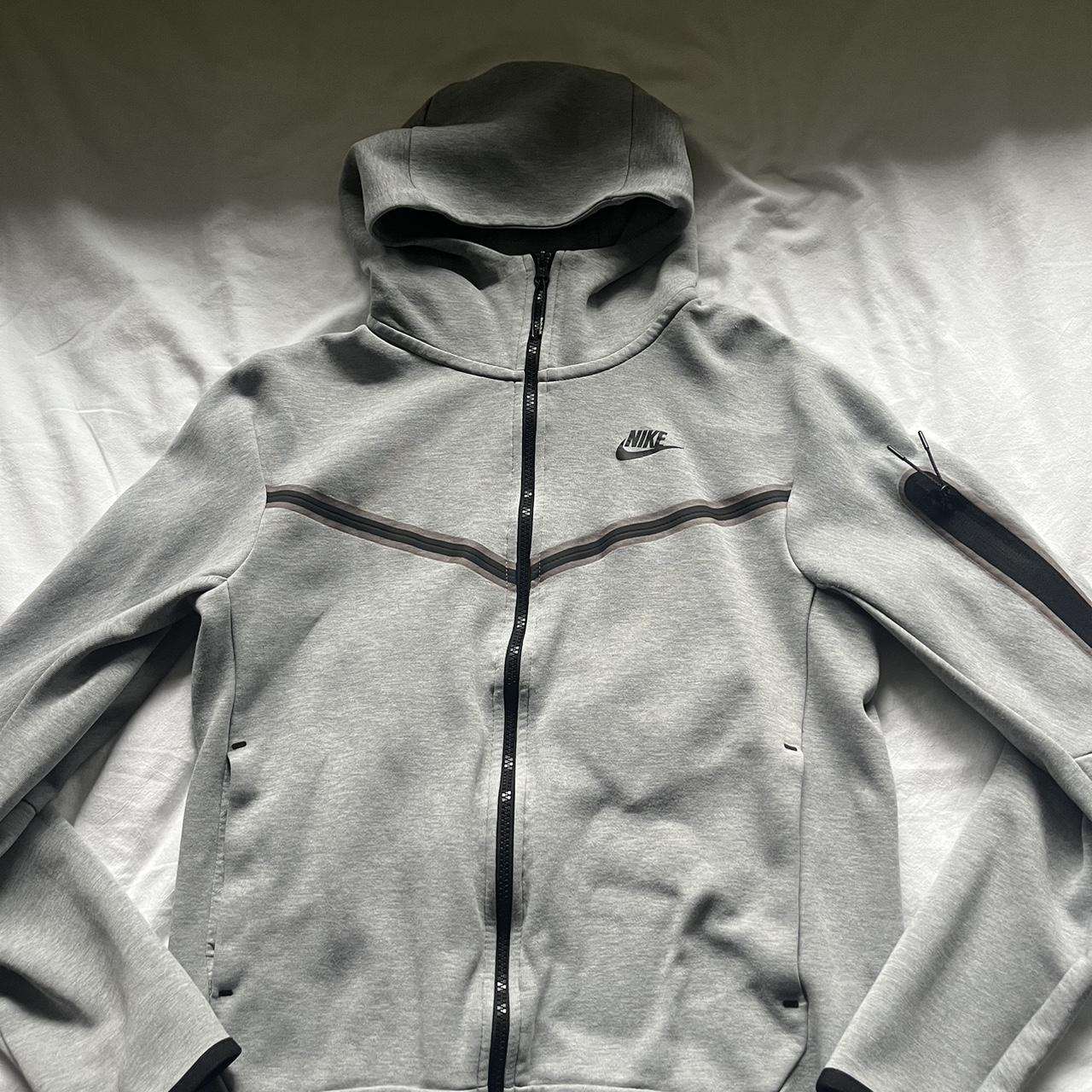Nike tech fleece grey Size S Men’s - Depop