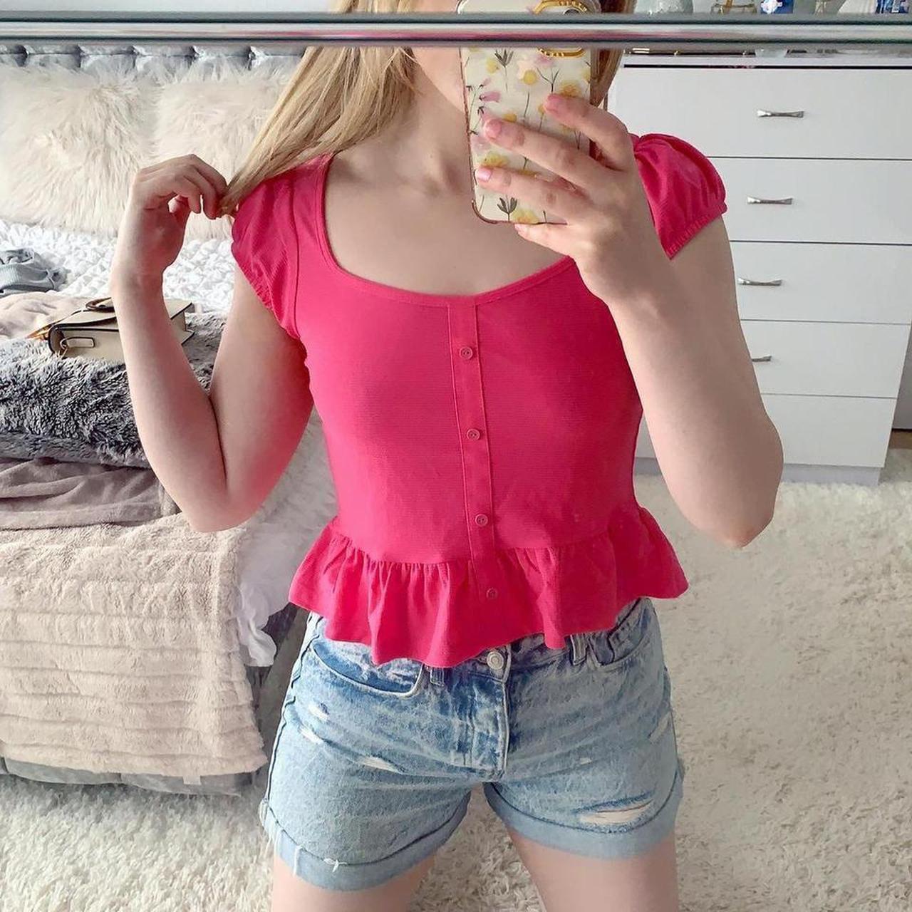 PINK RUFFLE TOP Puff sleeve top Ruffle hem top... - Depop