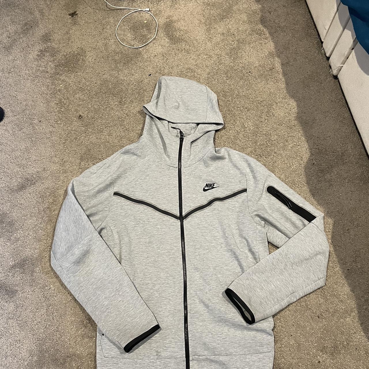 Grey Nike Tech Fleece men’s size L , very good... - Depop