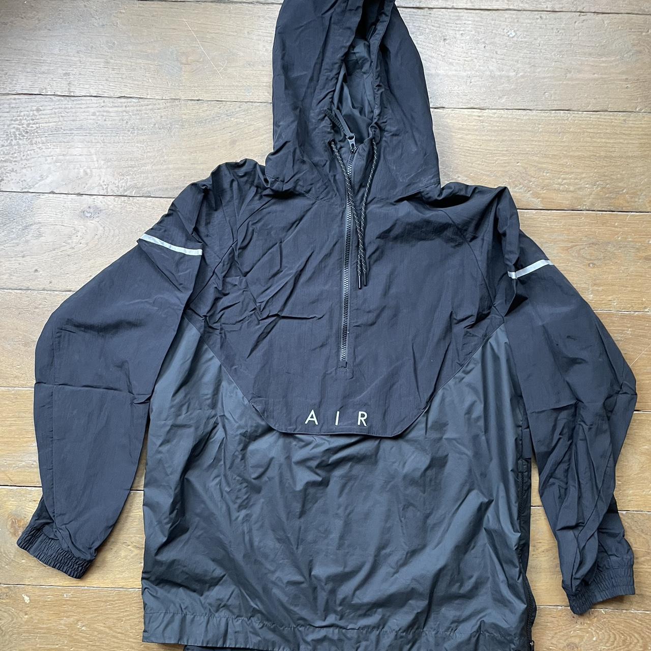 Nike Air Max Jacket Hooded Drawstring 1/4... - Depop