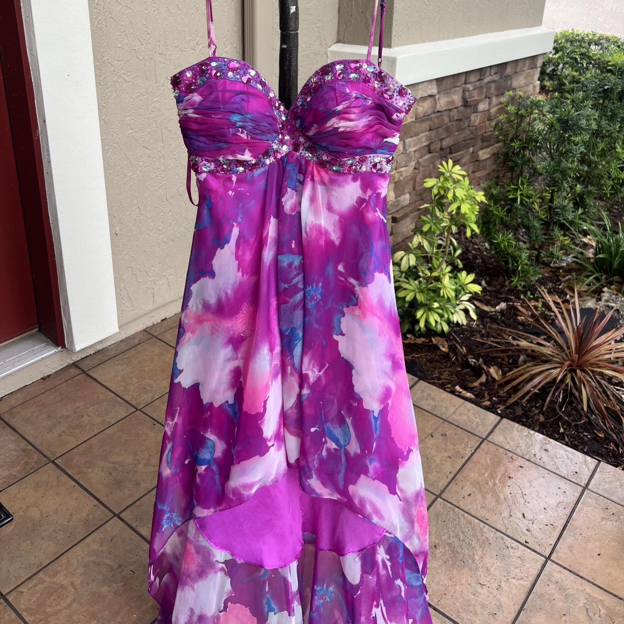 Beautiful prom dress with intricate detail!! - Depop