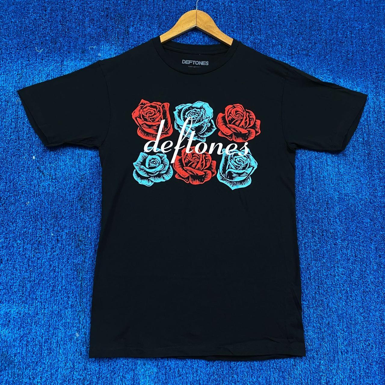 Deftones Blue & Red Roses NuMetal Rock Tee L approx... - Depop