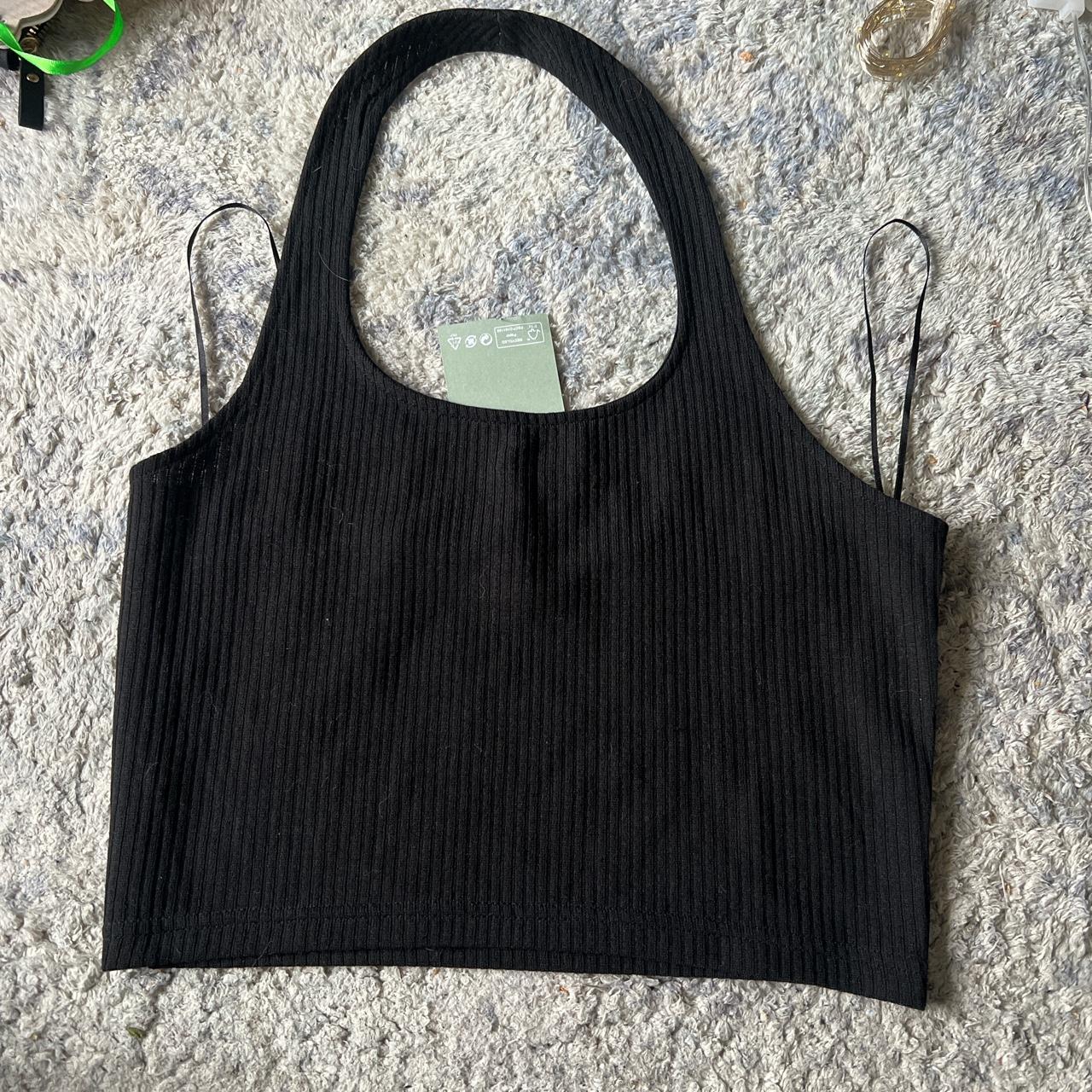 H&M Women's Crop-top | Depop
