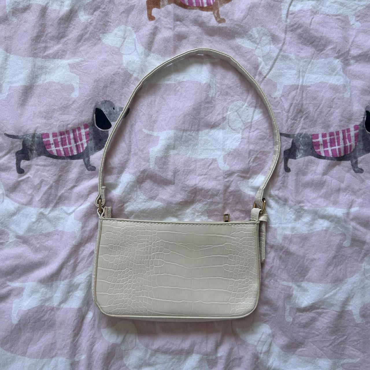 white/cream supré adjustable shoulder bag, one-size ... - Depop