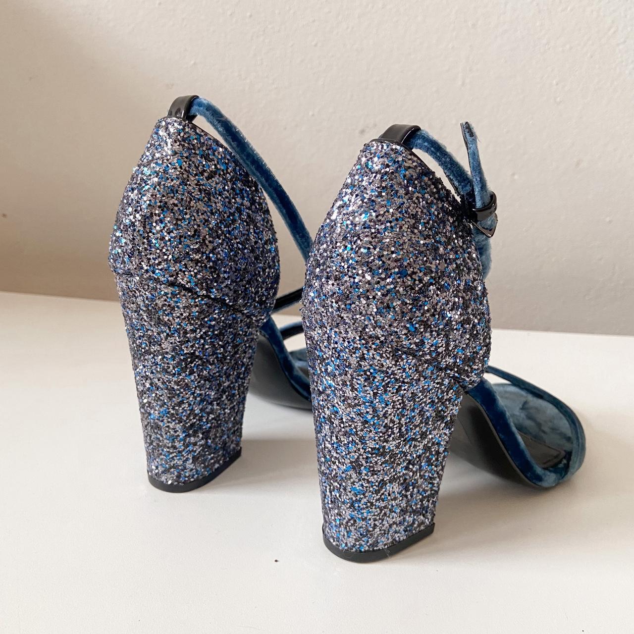 Sandali con tacco Guess. Con listino sottile e... - Depop