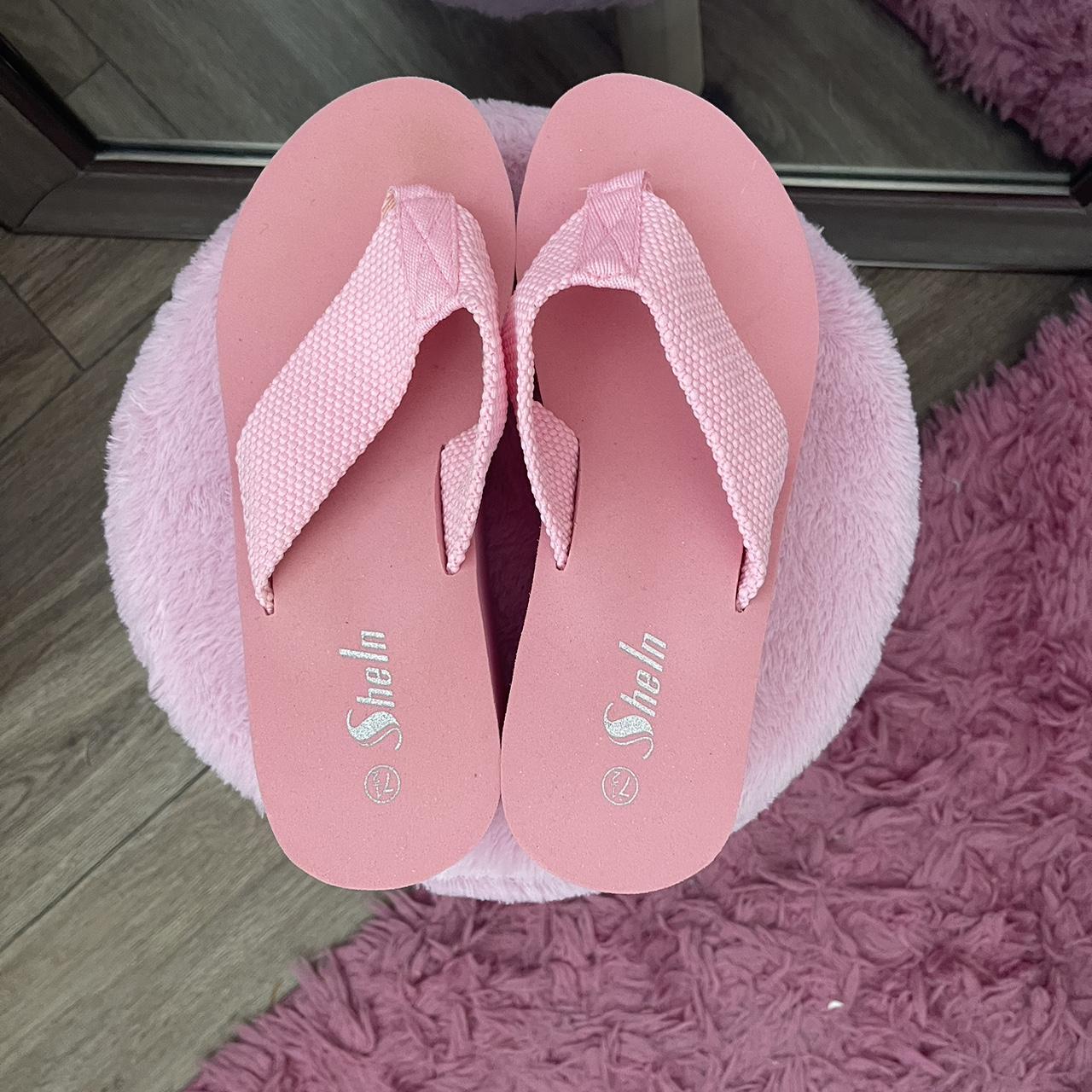 Y2K Pink platform flip flops, never worn! I was sent... - Depop