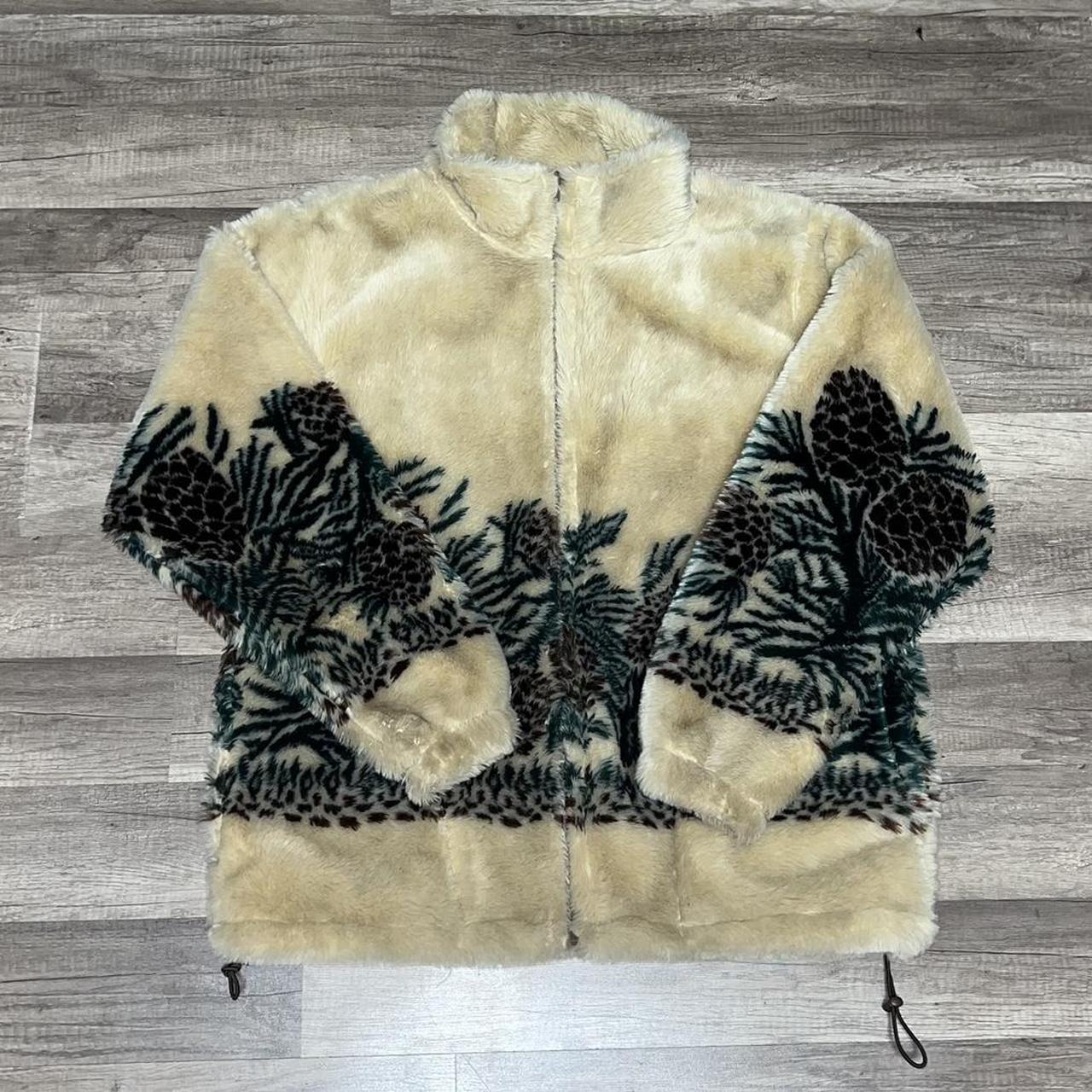 - fuzzy winter zip up jacket ! - size: medium -... - Depop