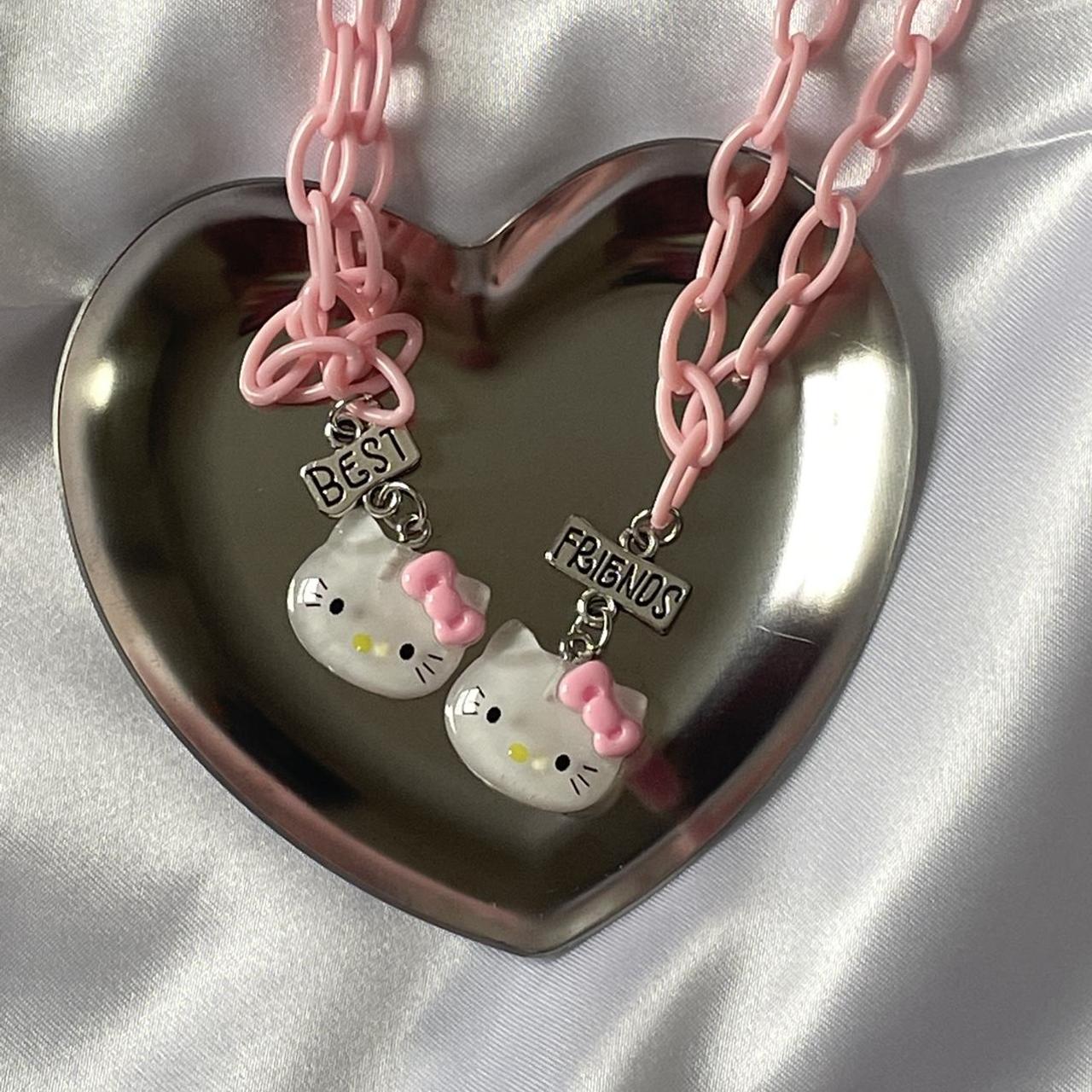 🤍*+:｡.｡†｡.｡:+*🤍* Y2K hello kitty... - Depop