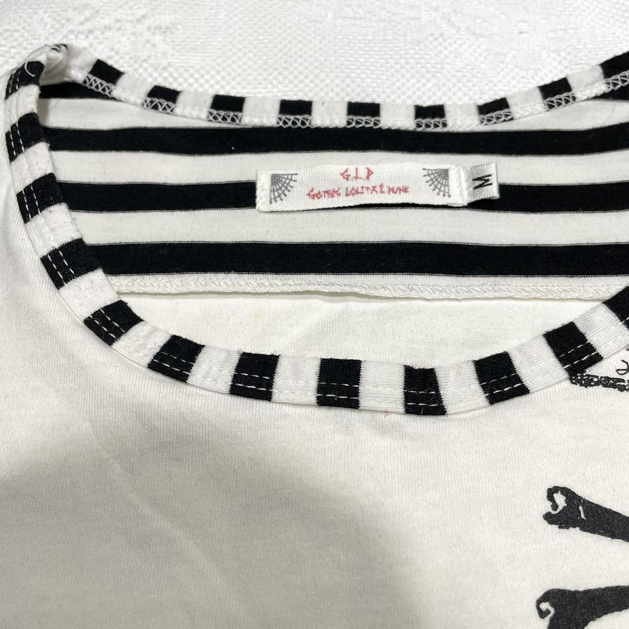 🤍*+:｡.｡†｡.｡:+*🤍* Japanese goth brand... - Depop