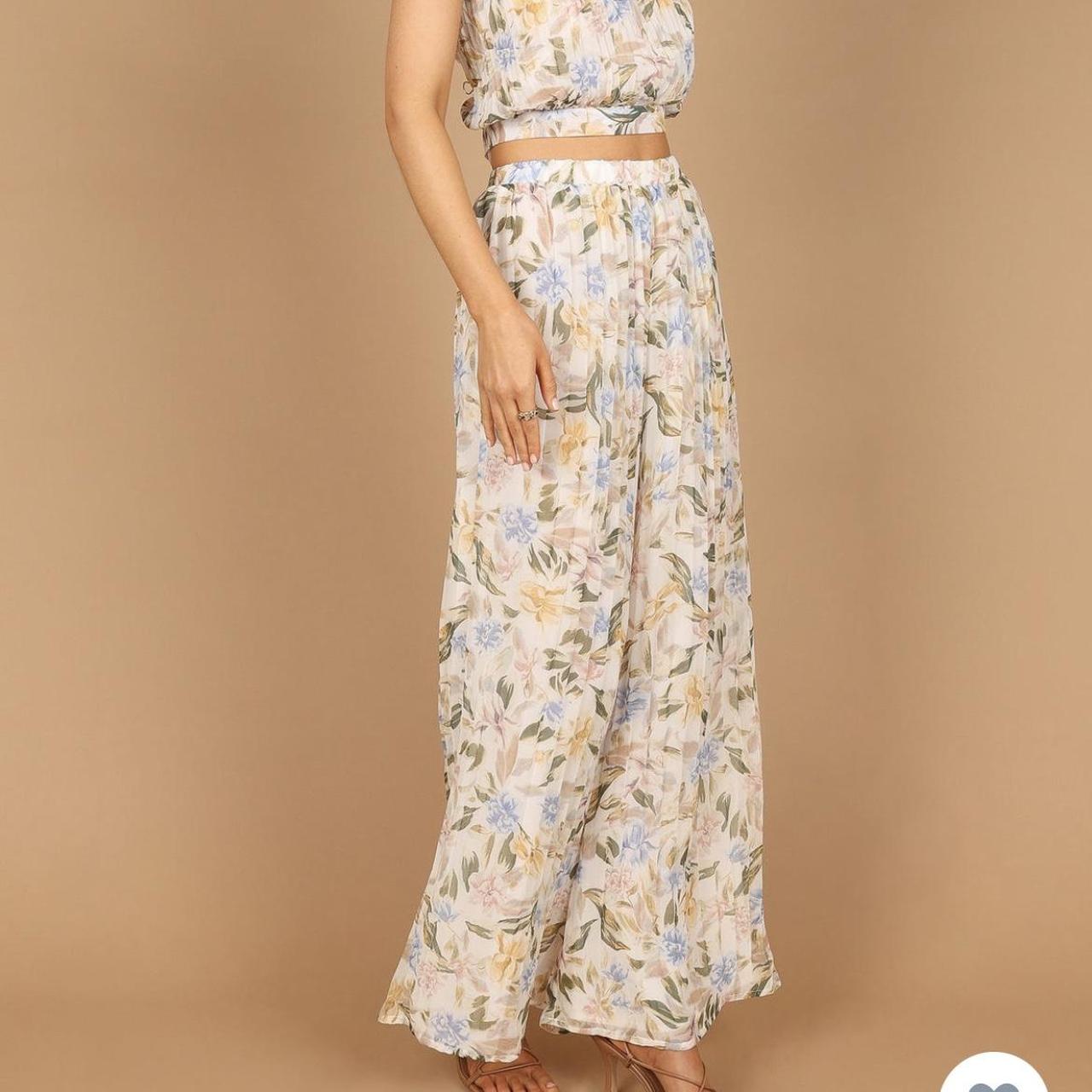 Wide leg floral pants. Petal & Pup Size S | Depop