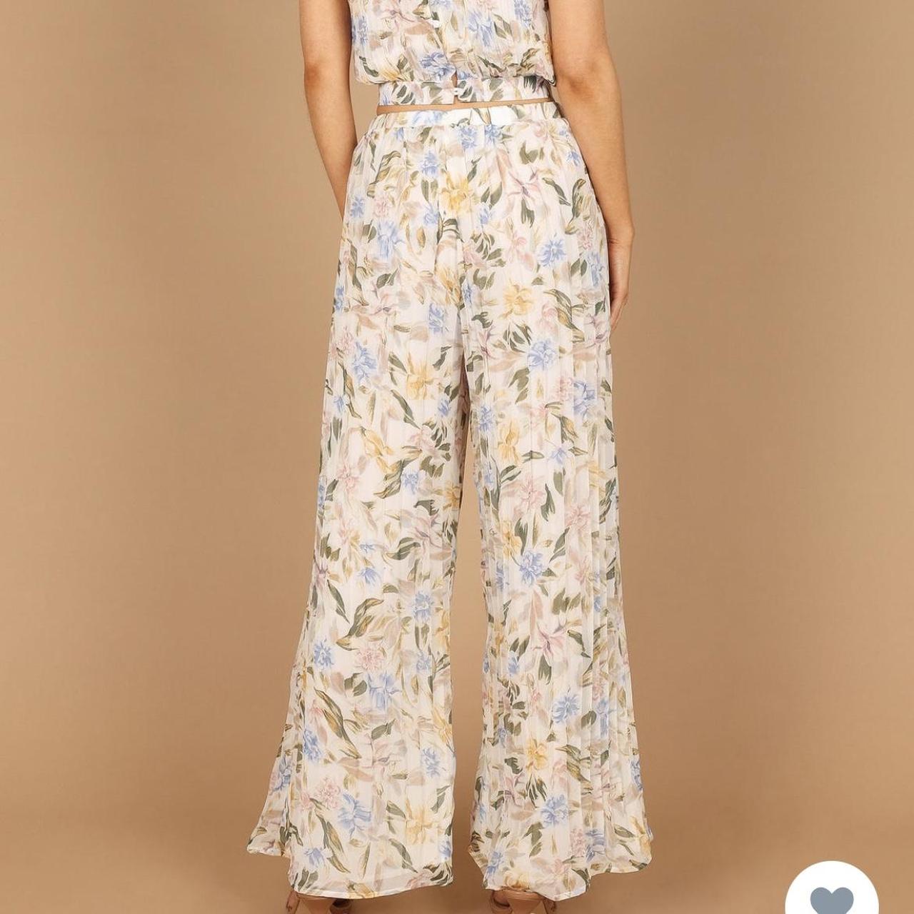 Wide leg floral pants. Petal & Pup Size S | Depop