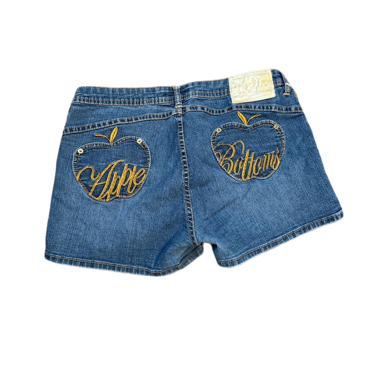 ༘˚⋆𐙚｡⋆𖦹. ˚Y2K Apple Bottom Shorts ༘˚⋆𐙚｡⋆𖦹. ˚ 18... - Depop