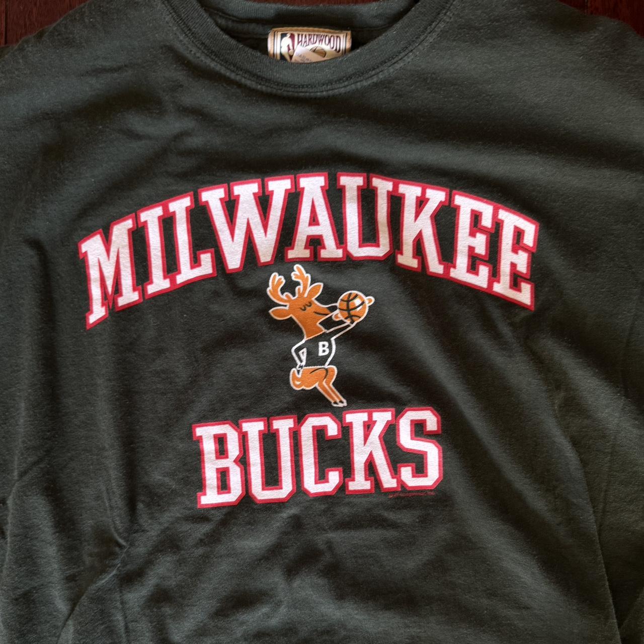 Milwaukee Bucks Vintage T Size XL Og Tag Great... - Depop