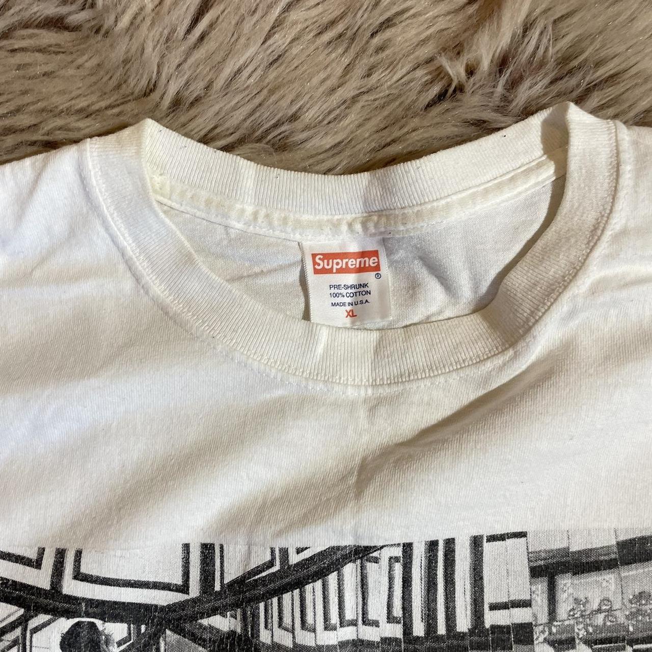 Supreme Men's T-shirt | Depop