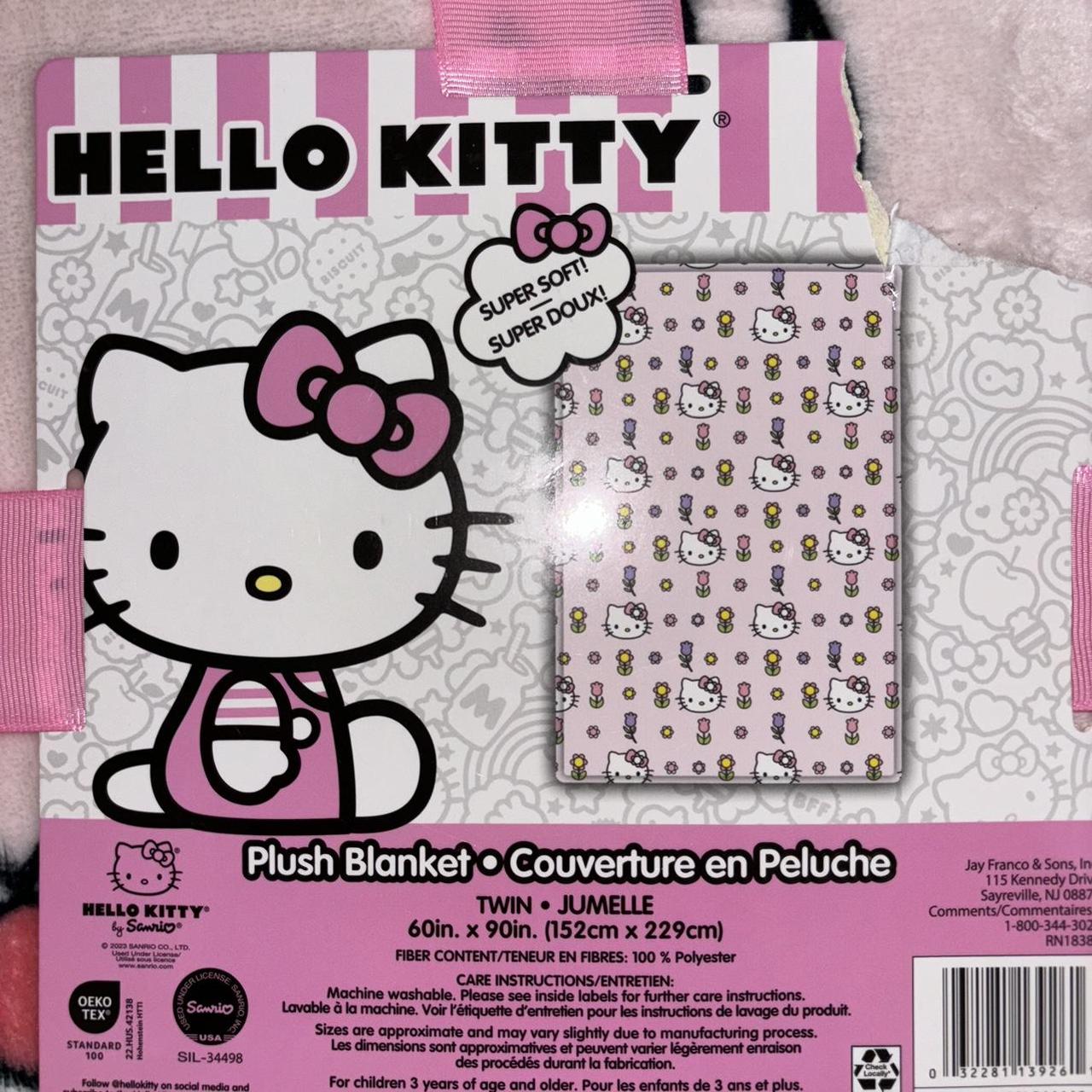 Hello Kitty tulip pink and white throw... | Depop