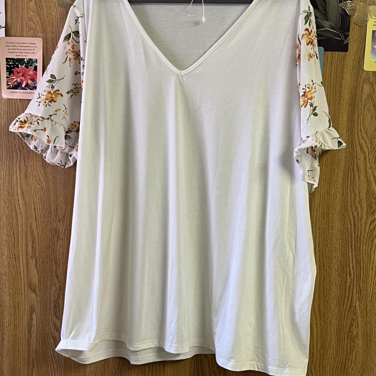 NEW bloomchic floral flutter short sleeve blouse... - Depop