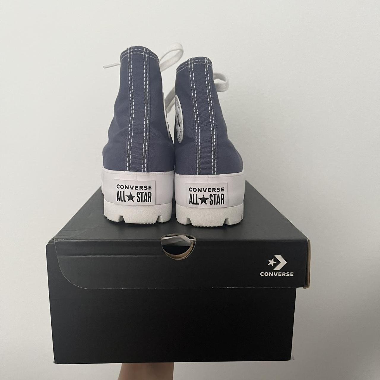 Converse Women's Blue and Grey Trainers | Depop