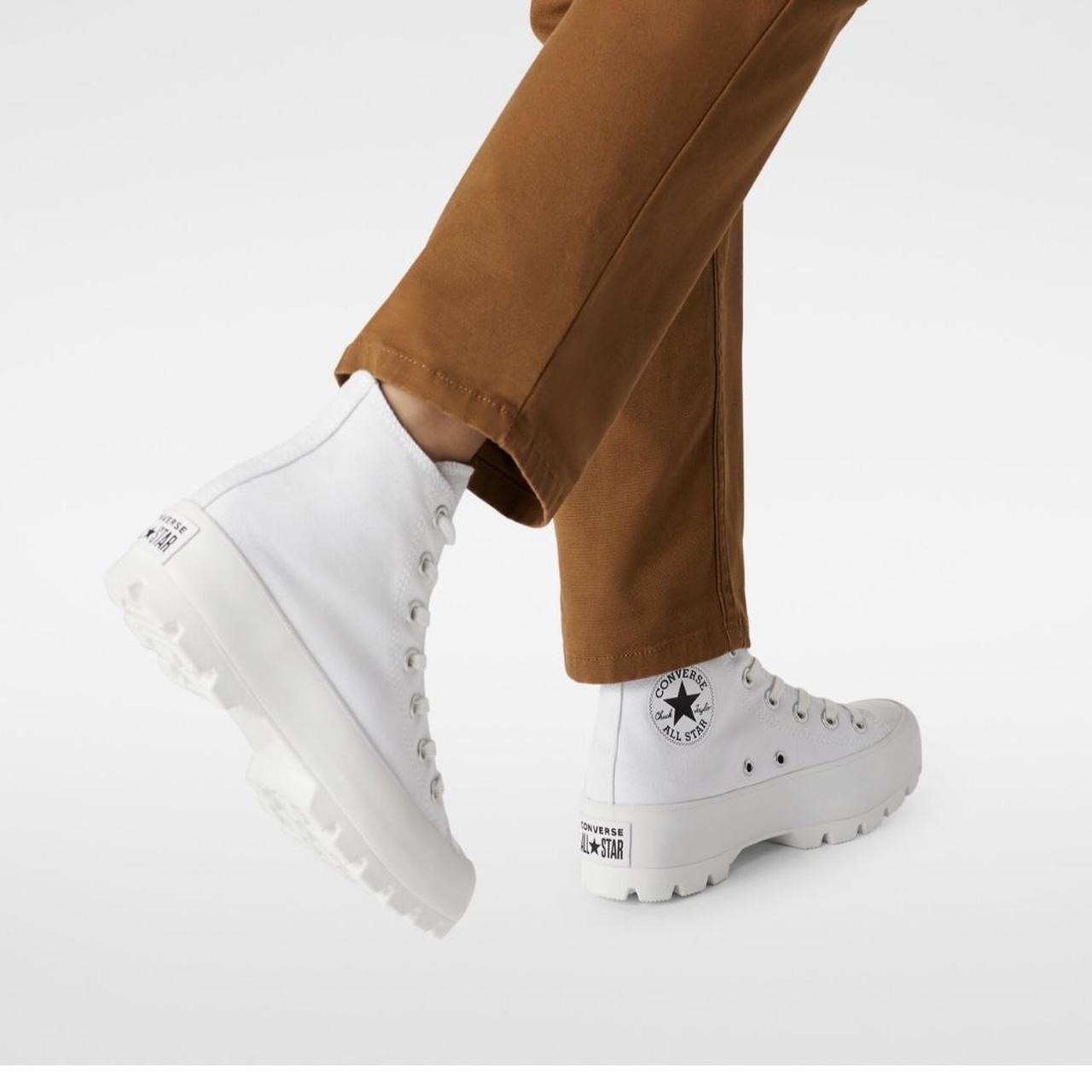 Converse Women's Blue and Grey Trainers | Depop