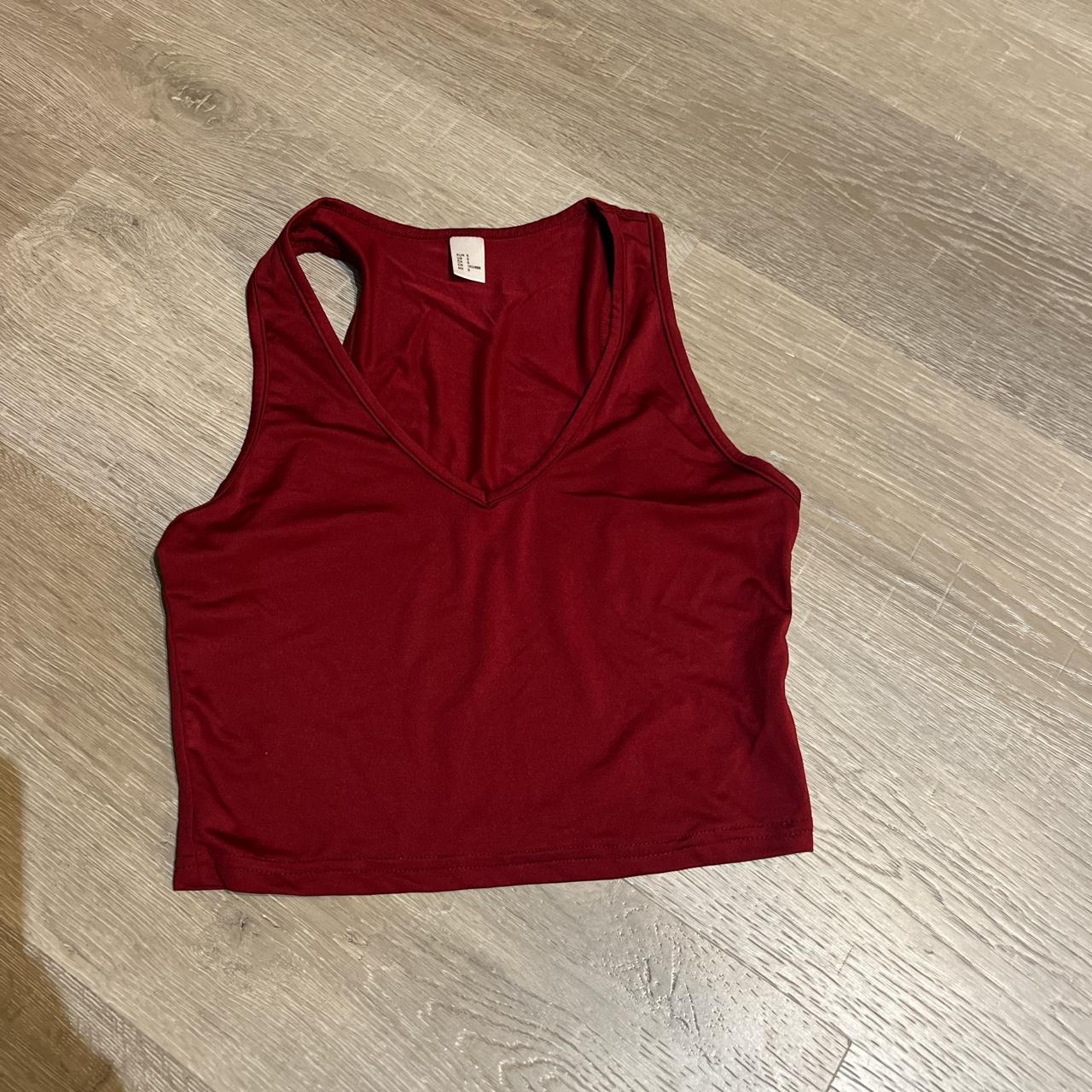 maroon tank top - Depop