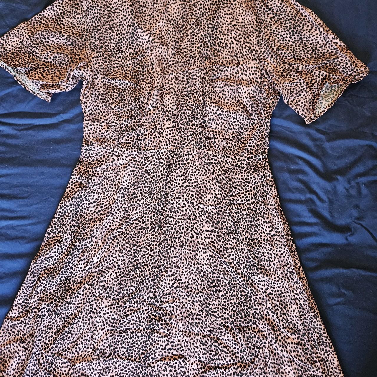 New Look Tall Pink Leopard Dress Size 14 but fits... - Depop