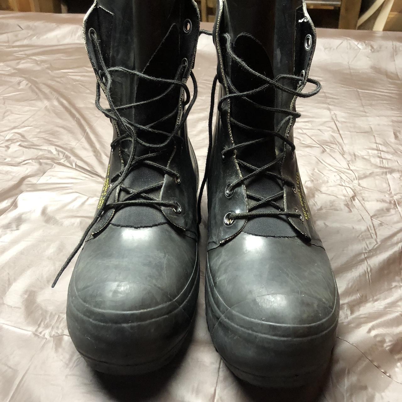 1984 bata bunny boots used in the FW 14 raf simons... - Depop