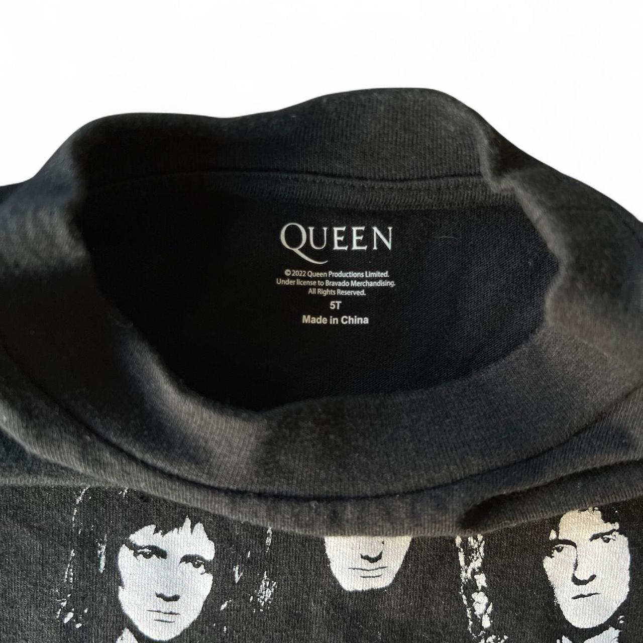 Black vintage looking Queen band tee #rocktee... | Depop