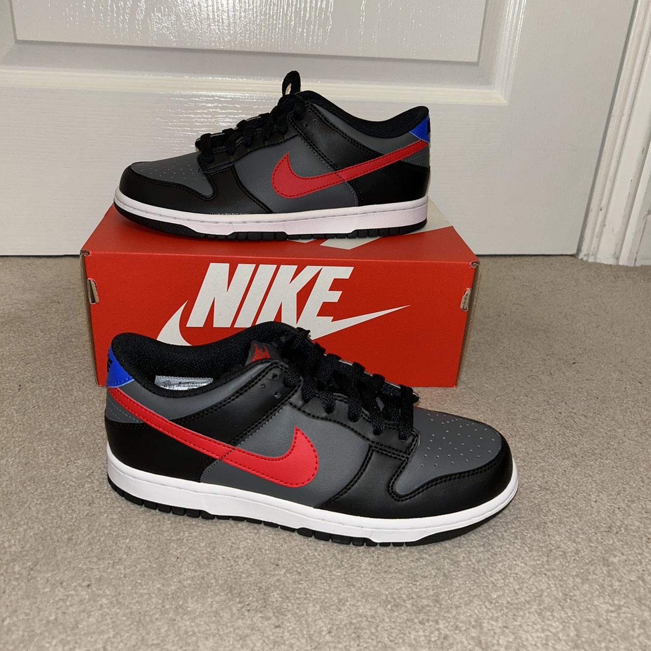 NIKE DUNK LOW BLACK/ UNIVERSITY RED-WHITE SIZE:... - Depop