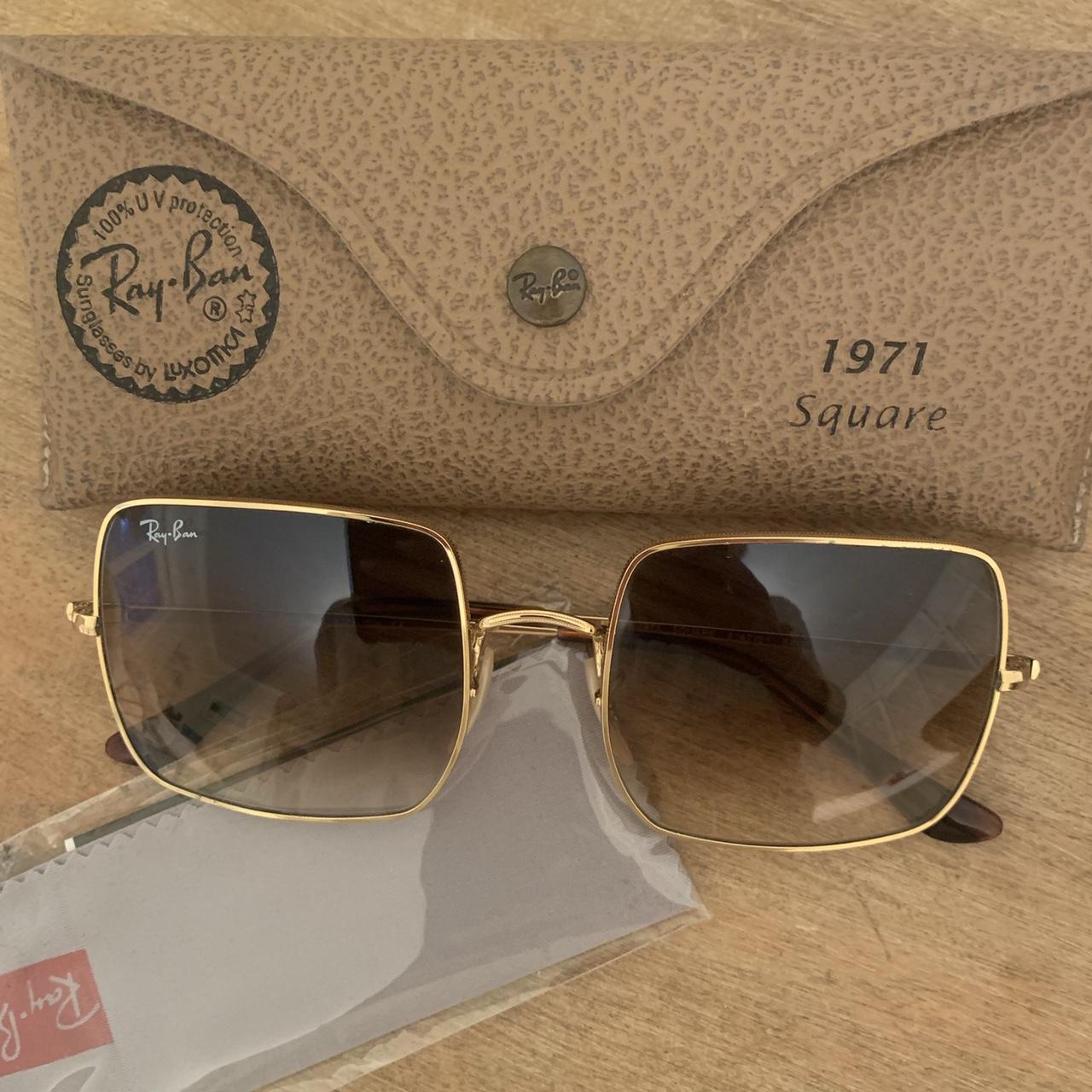 Square 1971 Classic Ray-Ban Sunglasses. Frame:... - Depop