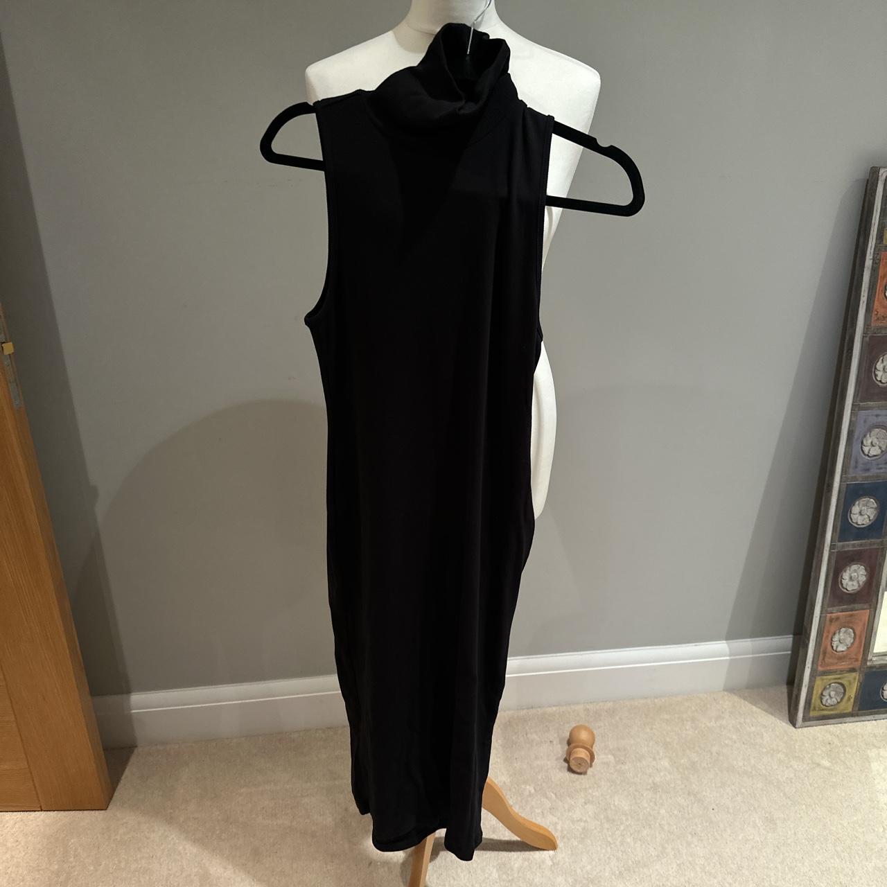 Ribbed Zara maxi dress - black. - Depop