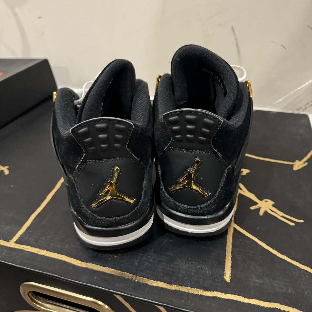 Royalty 4s Sz 10 - Depop