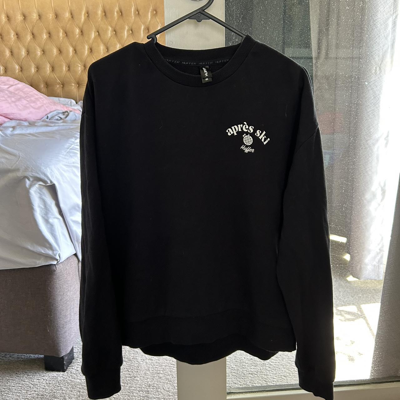 Huffer navy crew neck - Depop