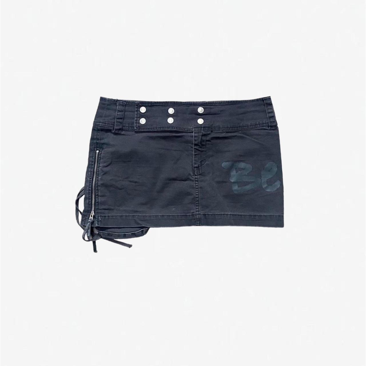 Bench low rise mini skirt, in black. Size... - Depop