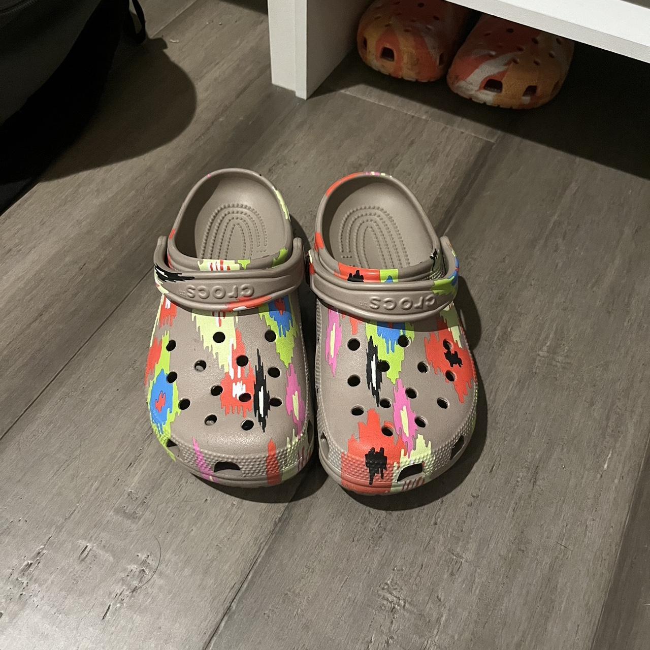 crocs women 8 men 6 worn once - Depop