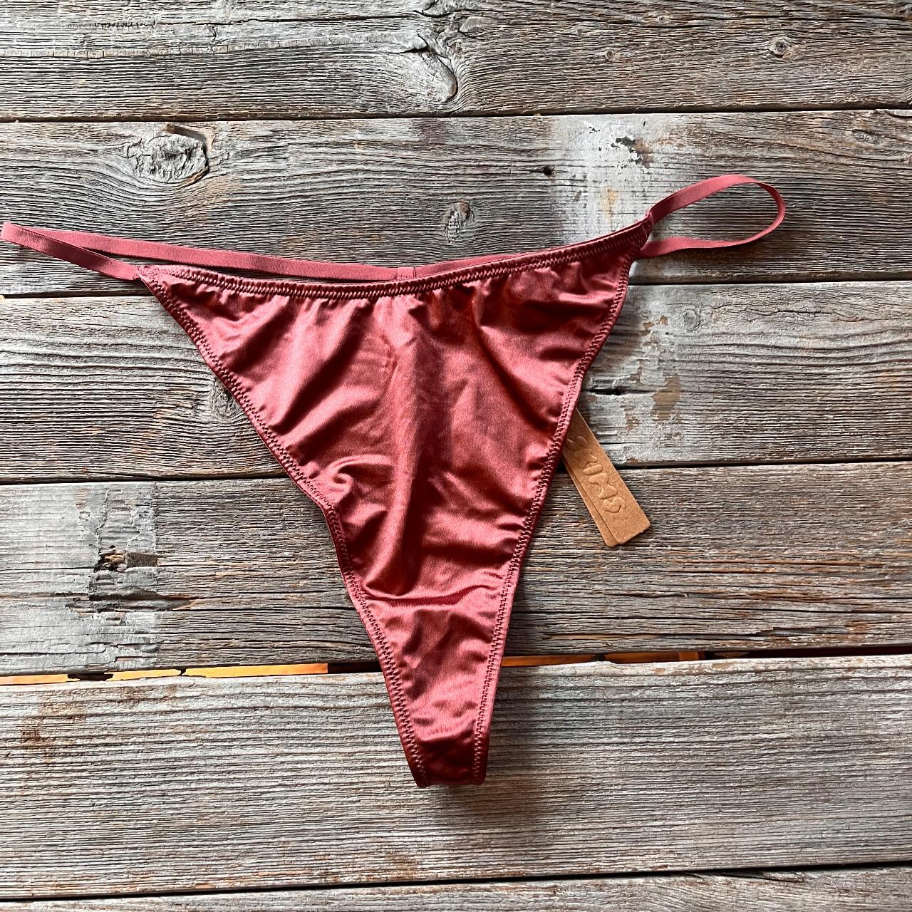 SKIMS G string NWT, no flaws Pink/ red Size 3X - Depop