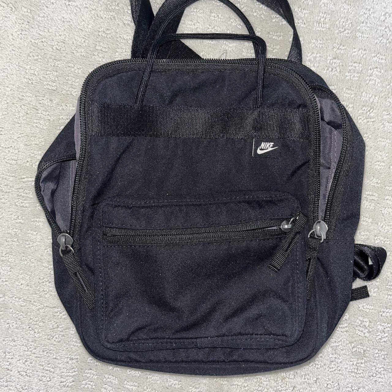 Mini Nike backpack Perfect condition - Depop