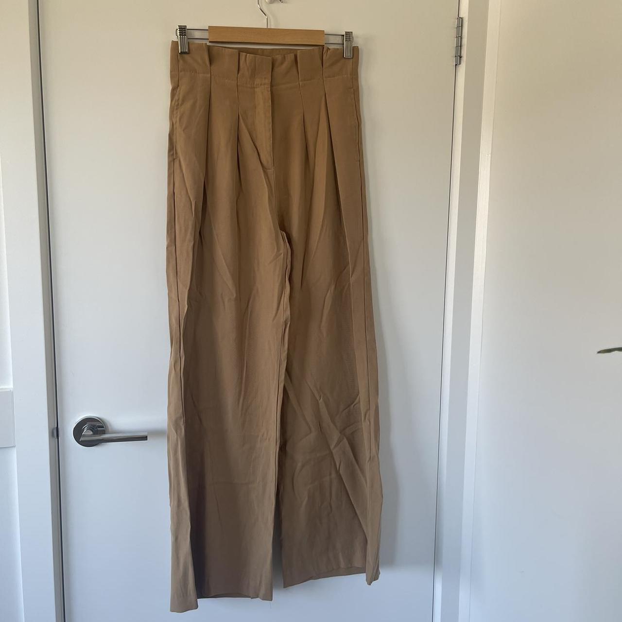Women’s wide leg tan pants. Paperbag waistline.... - Depop