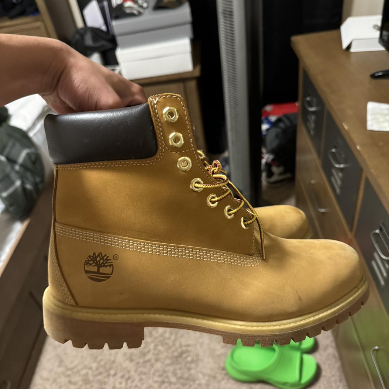 Timbs 8/10 condition - Depop