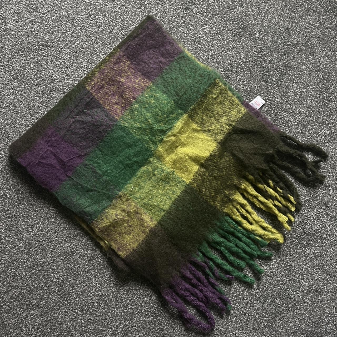 White stuff chunky thick checked blanket scarf... - Depop