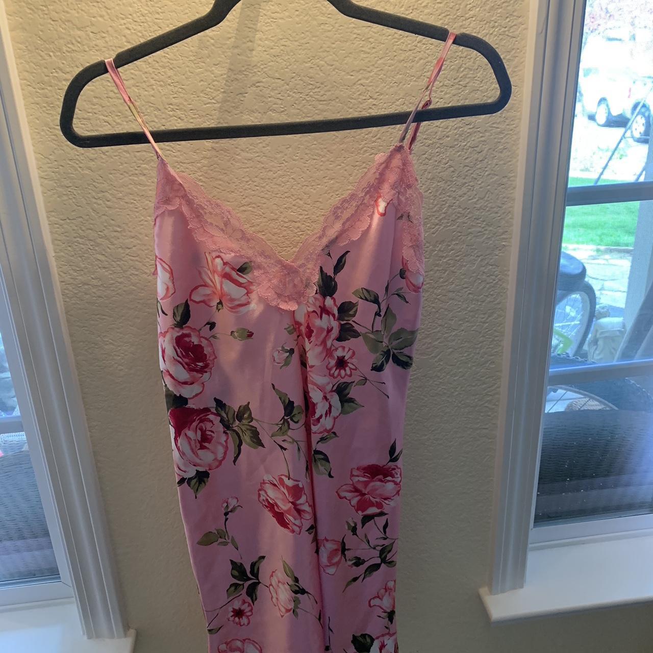 Cute vintage pink flower inner most slip dress - Depop