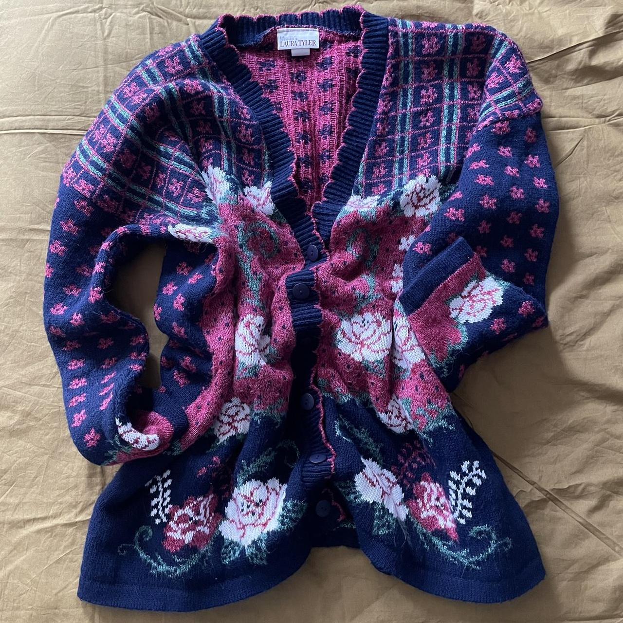 Laura Tyler cardigan with scalloped edging buttons... - Depop