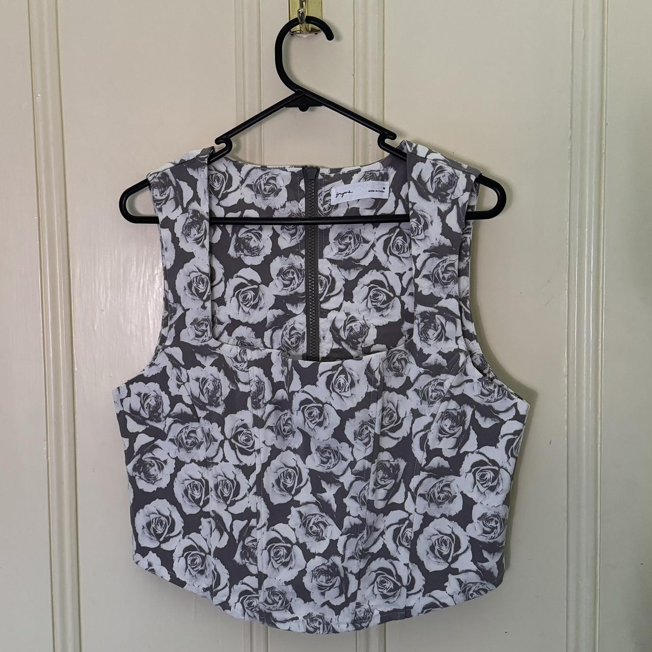 supre grey floral corset top with zip back size:... - Depop
