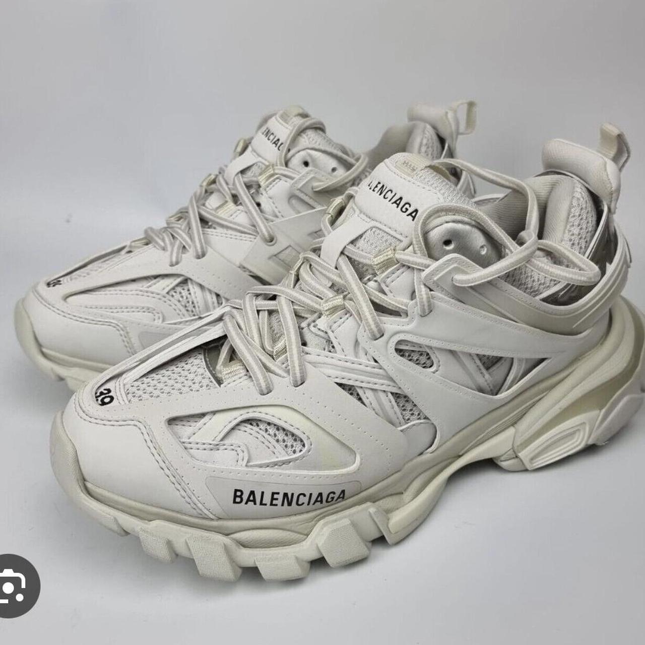 Thinking of selling my white Balenciaga trainers... - Depop