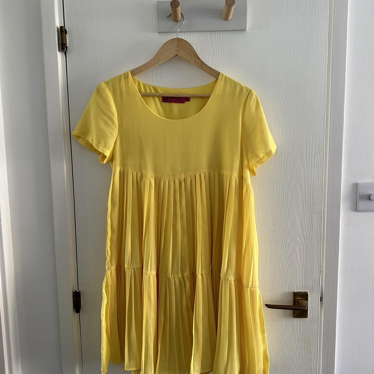 Boohoo Women's Dress | Depop