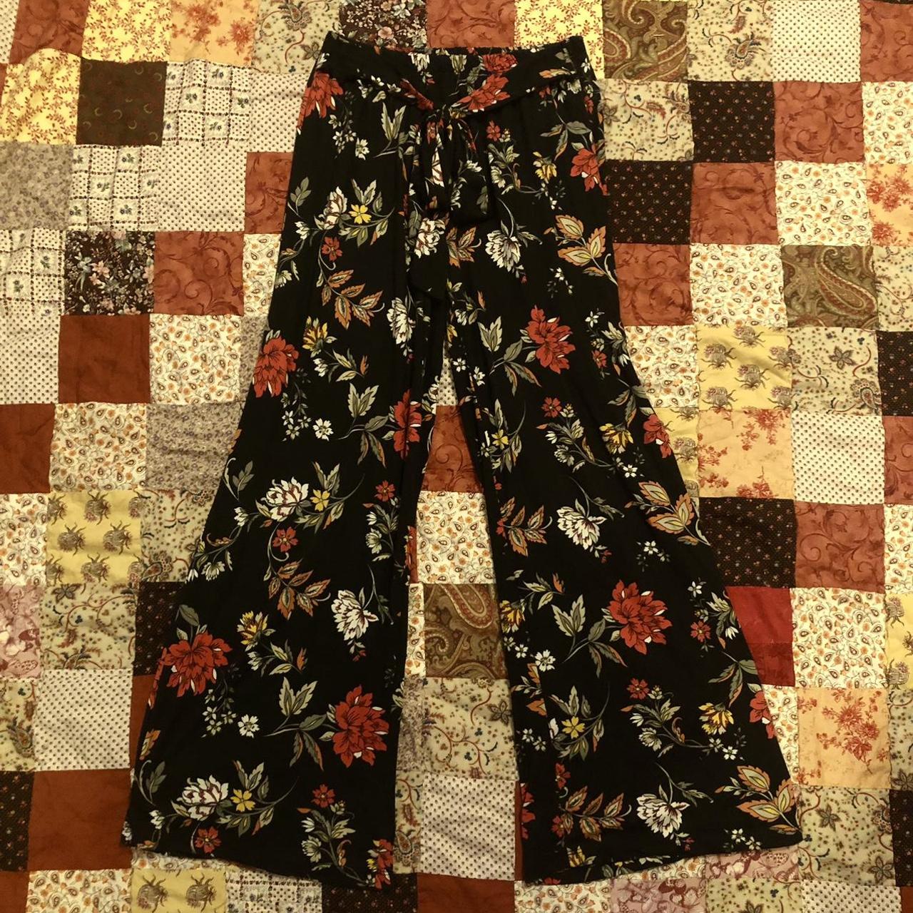 Buttery soft floral pattern pants. Fits size small... - Depop