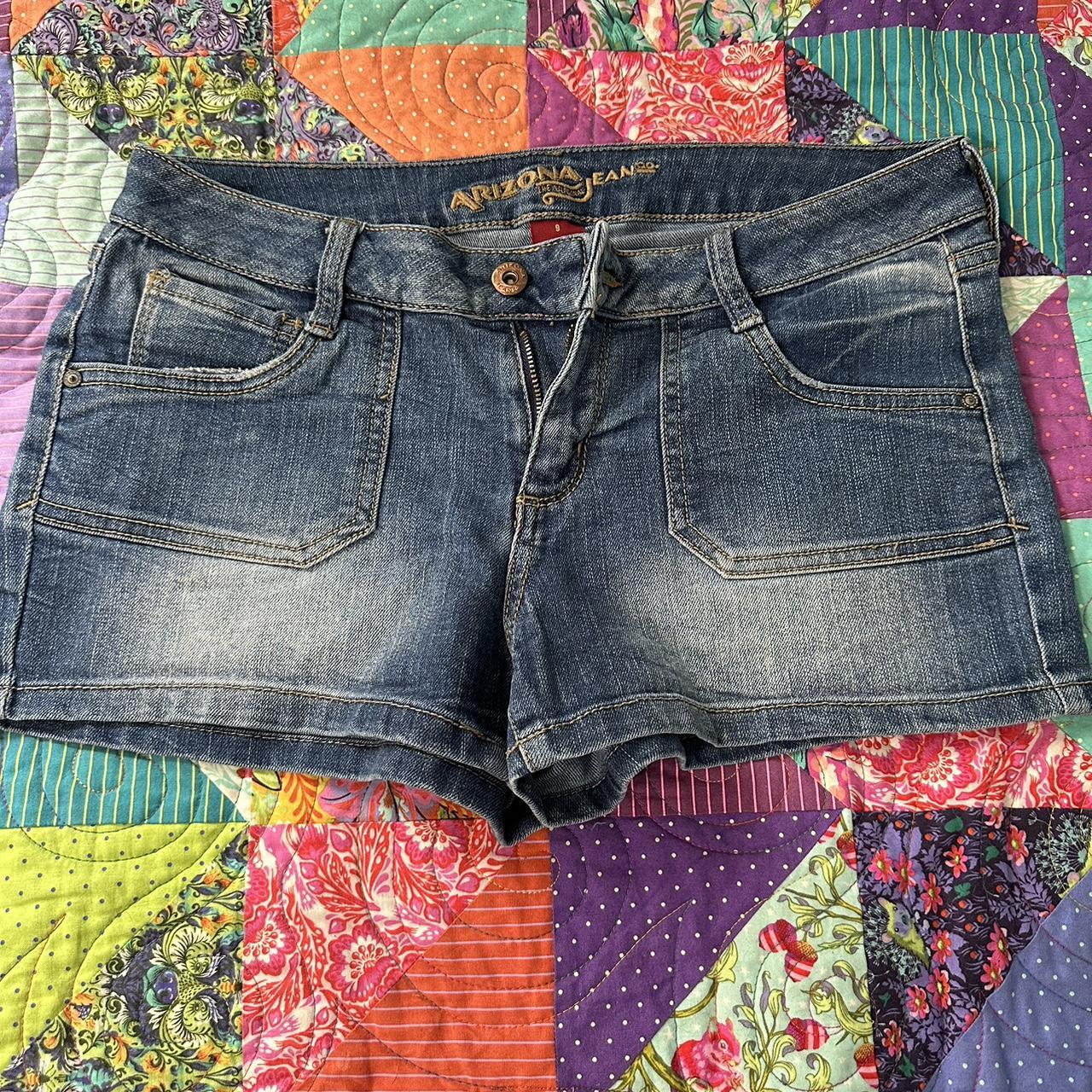 Low rise short Arizona Jean Co. shorts! Size 9 but... - Depop